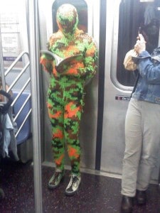 25 Weird Things Spotted on the Subway