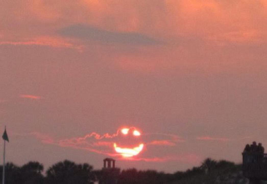 The 24 Happiest Inanimate Objects on the Planet