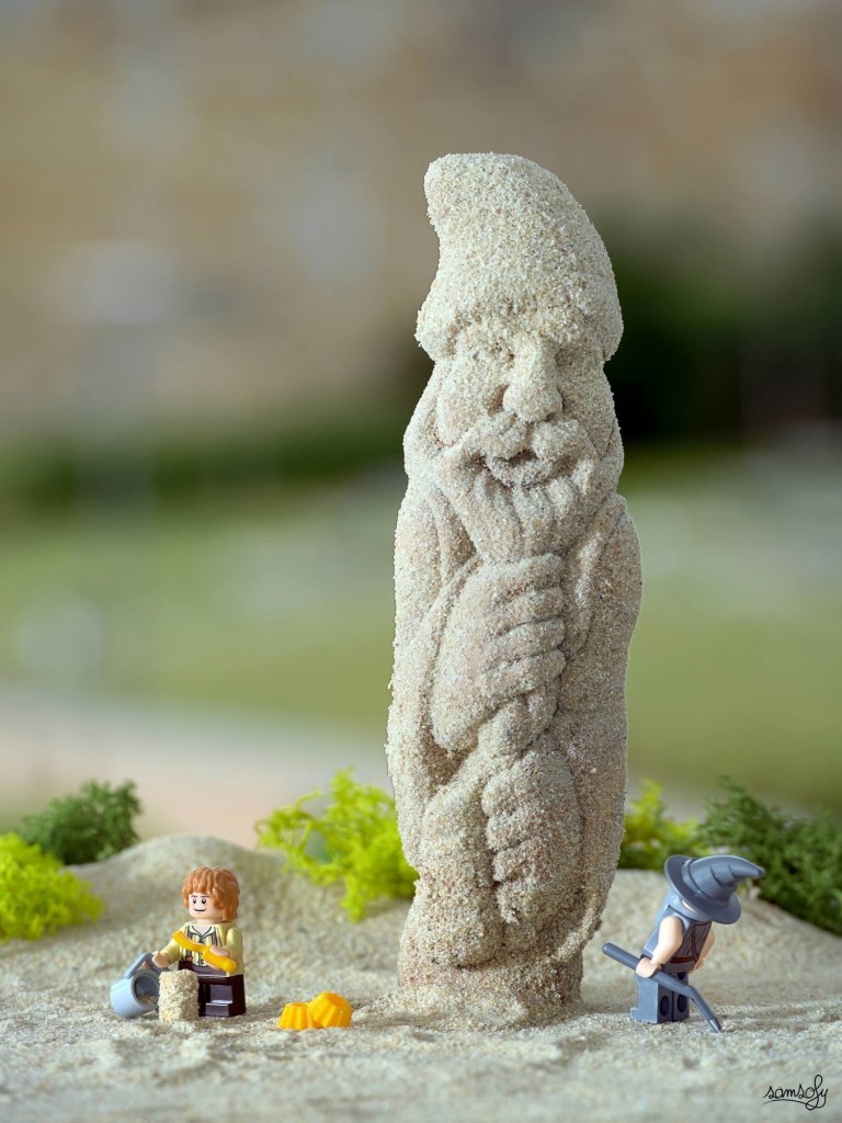 Photographer Creates Clever Miniature LEGO Scenes (21 Pics)
