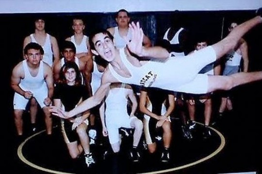 20 Funny and Awkward Group Photos