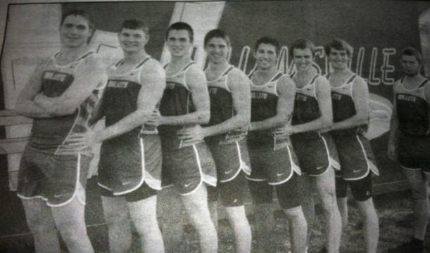 20 Funny and Awkward Group Photos