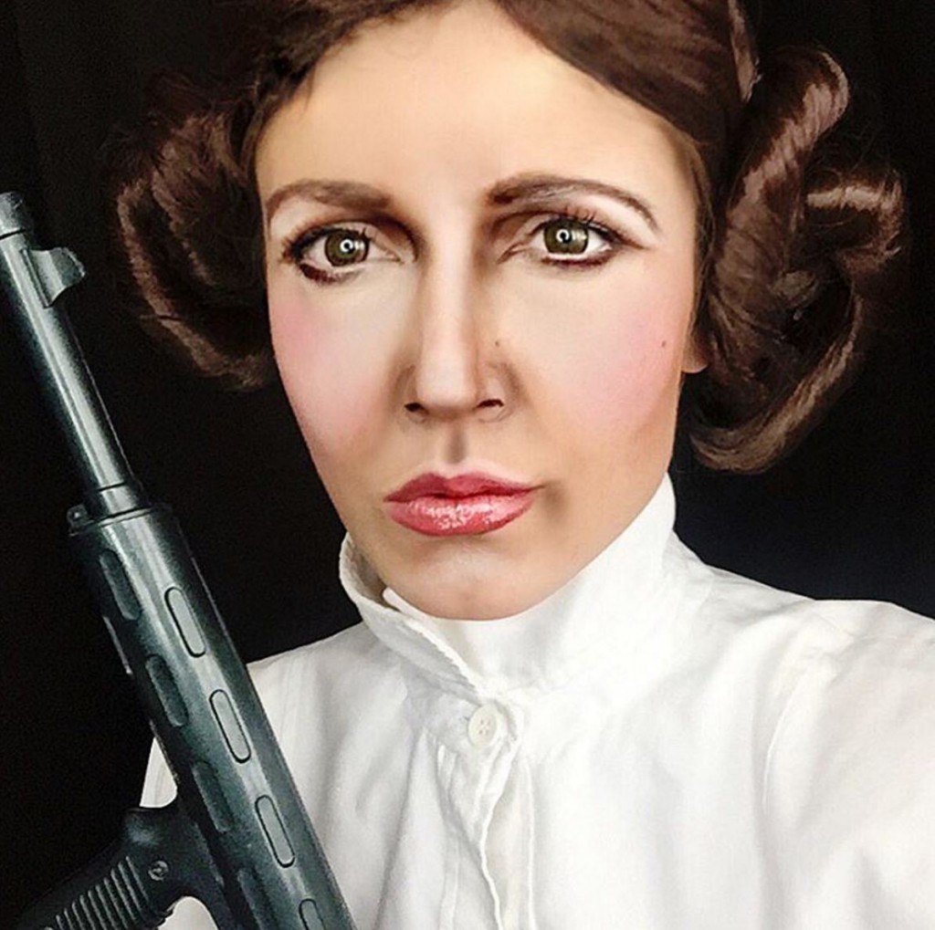 Professional Makeup Artist Perfectly Transforms Herself Into Fictional ...