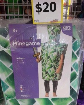 21 Ridiculous Knockoff Costumes That Aren't Fooling Anyone