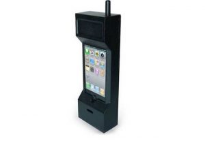 14 Insanely Bad Phone Cases