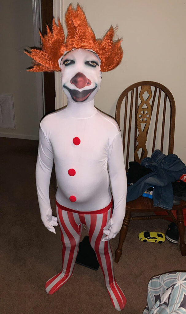 32 Funniest Halloween Costume Fails That’ll Make You Scream (With Laughter)