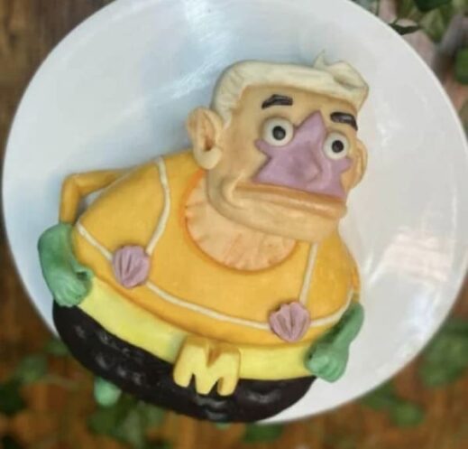 Baker Creates Cakes That Range From Cute To Unsettling Using “Cursed ...