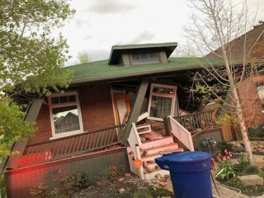 Buy A House They Said (35 Home Improvement Fails)