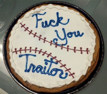 Kind Of Mean But Definitely Funny Farewell Cakes (25 Pics)