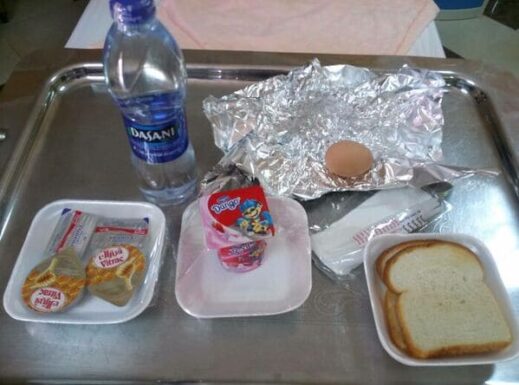 Patients Are Sharing The Worst Hospital Food They've Been Served (65 Pics)