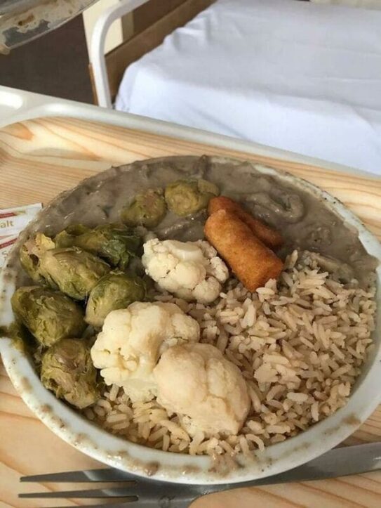 Patients Are Sharing The Worst Hospital Food They've Been Served (65 Pics)