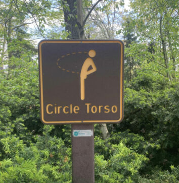 These Poorly Designed Signs Are More Confusing Than Helpful (25 Pics)