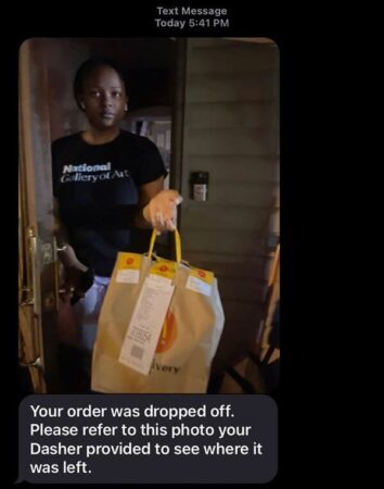 People Are Sharing Funny "Proof Of Delivery" Photos Their Drivers Took ...