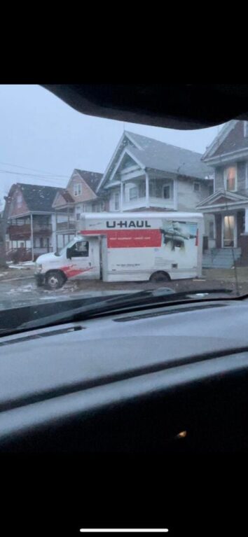 This Facebook Group Is Dedicated To Uhaul Fails (25 Pics)