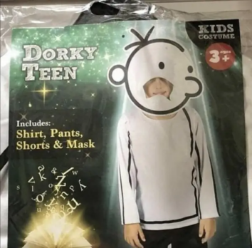 35 Unintentionally Funny Knock-Off Halloween Costumes That Are Better ...