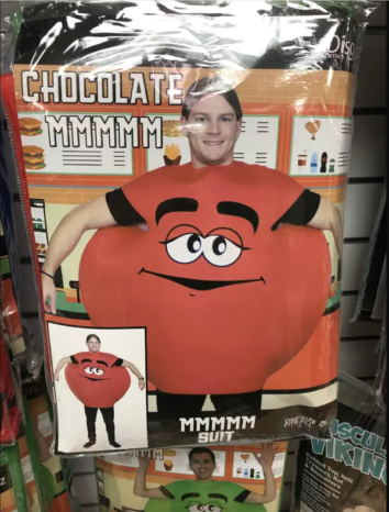 35 Unintentionally Funny Knock-Off Halloween Costumes That Are Better ...