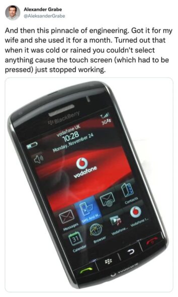 Nostalgic Thread Explores How Hilariously Unhinged Early 2000s Phone ...