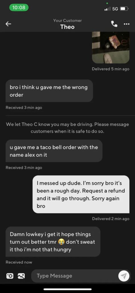 28 Funny DoorDash Texts Between Customers And Drivers