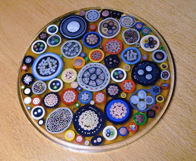 50 Fascinating Pictures Of The Secret Insides Of Everyday Objects We'd ...