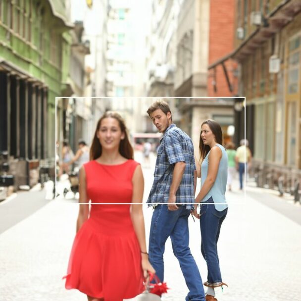21 Images Revealing The Bigger Picture Around Famous Images Created Using The New Photoshop 