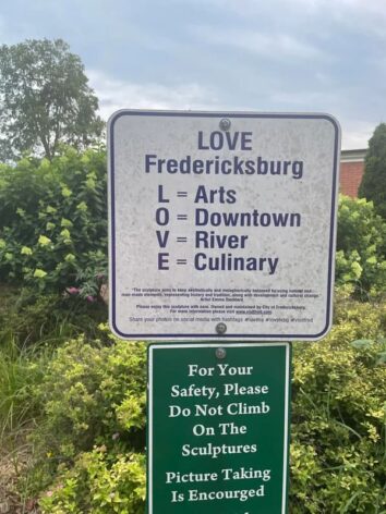 40 Hilariously ‘Useless, Unsuccessful, And Unpopular’ Signs As Shared ...