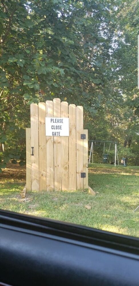 40 Hilariously ‘Useless, Unsuccessful, And Unpopular’ Signs As Shared ...