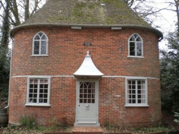 40 Beautifully Unique Architectural Designs That Are Also Completely ...