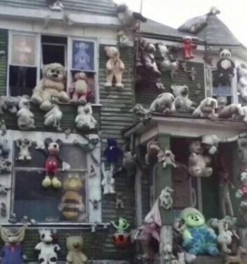 40 Cursed Images No One Should Have To See Today (August 7, 2023)