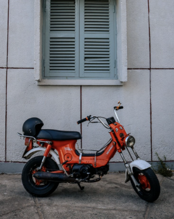 Employee Maliciously Complies With Inflexible Boss Who Only Offers 25 ...