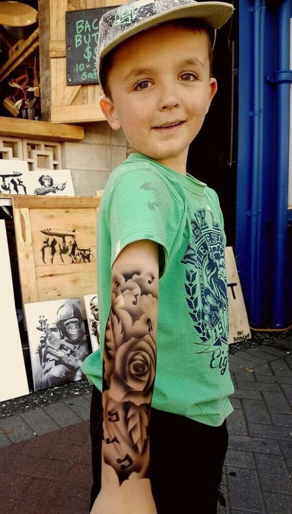 This Artist Gives Hospitalized Kids Spray-On 'Tattoos' To Brighten ...