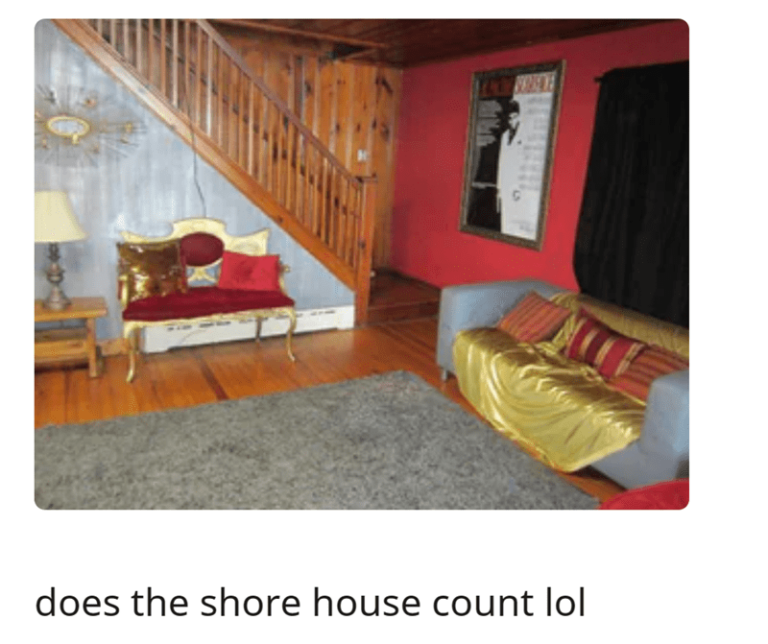 35 Iconic Homes From TV That People Find Deeply Nostalgic