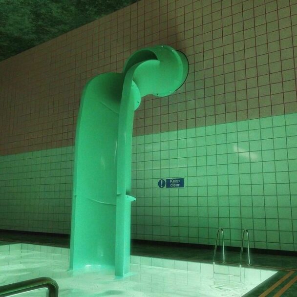 40 Weirdly Unsettling “Liminal Space” Pictures That'll Give You Anxiety ...