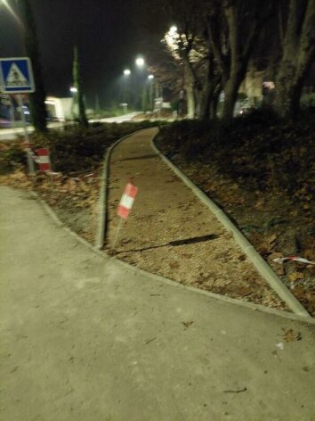 40 Cool Examples From "Desire Path" That Highlight Our Love For ...