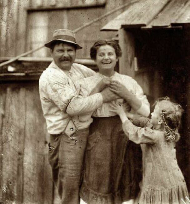 40 Stunning Vintage Photographs That Shine New Light On The Past