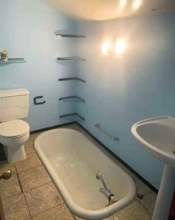 40 Hilariously Bad Bathroom Design Ideas