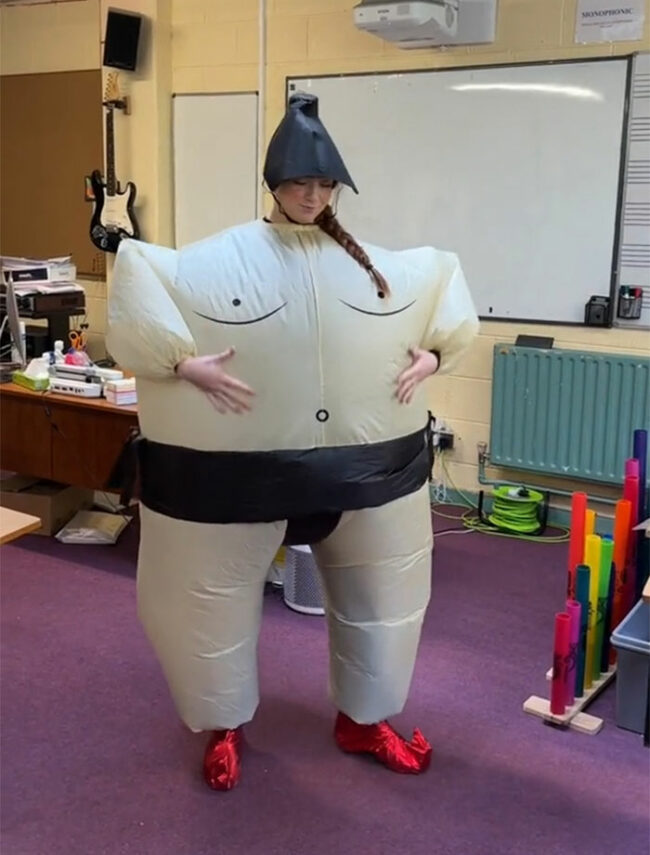 25 Funny Costume Ideas For Women Who Want To Be Silly Instead Of Sexy ...