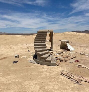 40 Weird Objects And Cool Things Explorers Found In Deserts