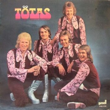 40 Bad And/Or Brilliant Album Covers Showcased By 'Bad Record Covers ...