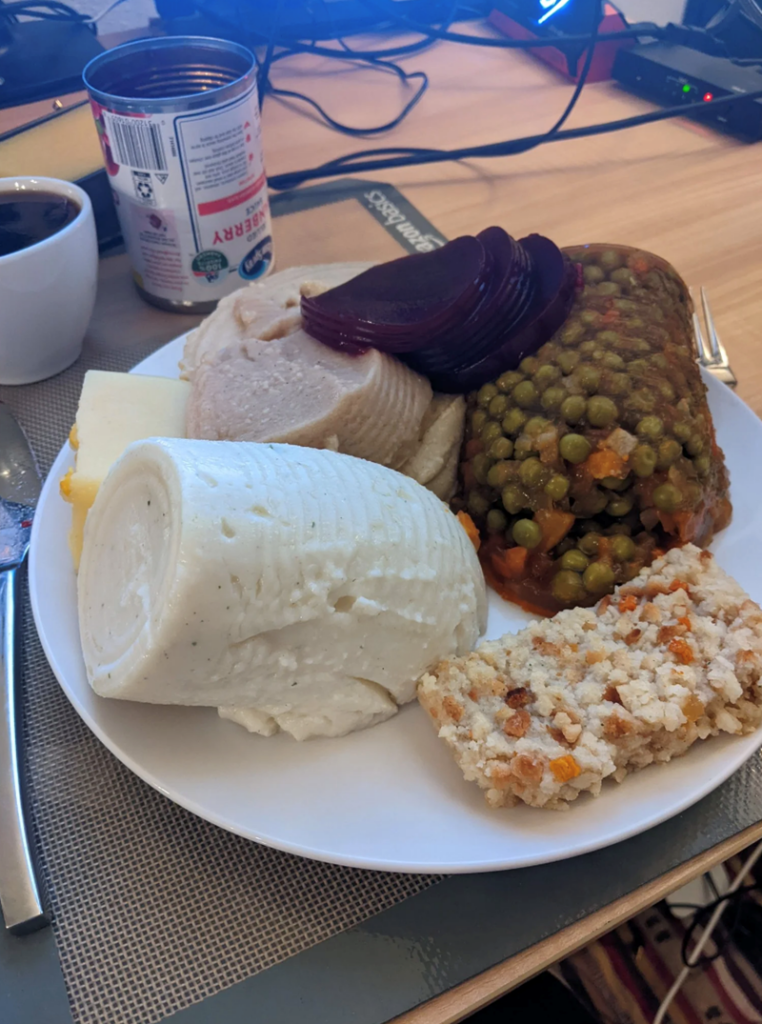 20 Cursed Thanksgiving Dishes That Really Put The "Grim" In Pilgrim