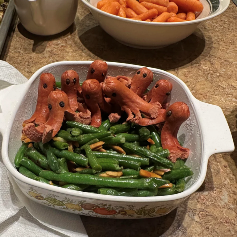 20 Cursed Thanksgiving Dishes That Really Put The "Grim" In Pilgrim