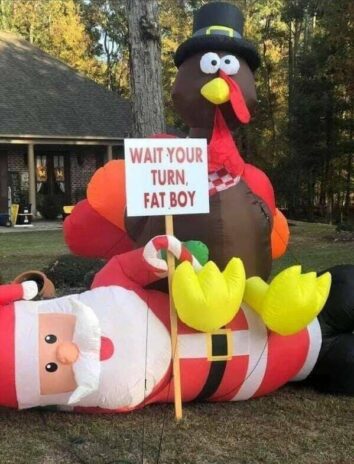45 Funny Pictures And Memes To Brighten Your Turkey Day Celebrations