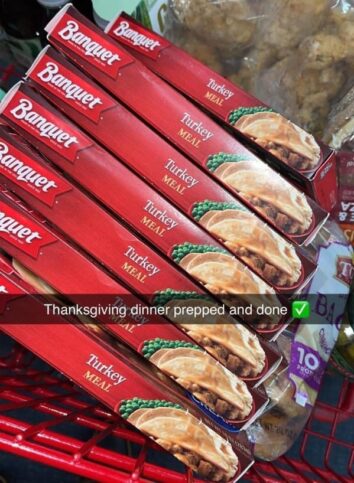 45 Funny Pictures And Memes To Brighten Your Turkey Day Celebrations