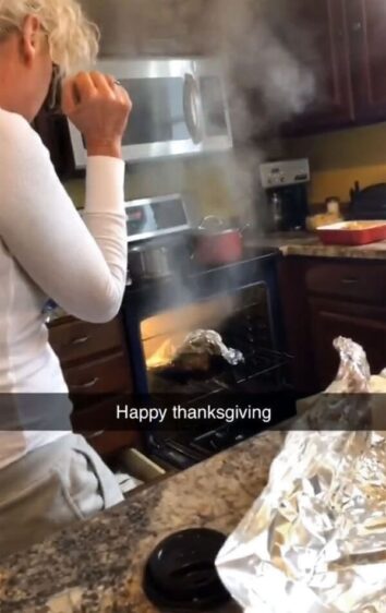 40 Funny Thanksgiving Fails That Will Have You Laughing Through The ...