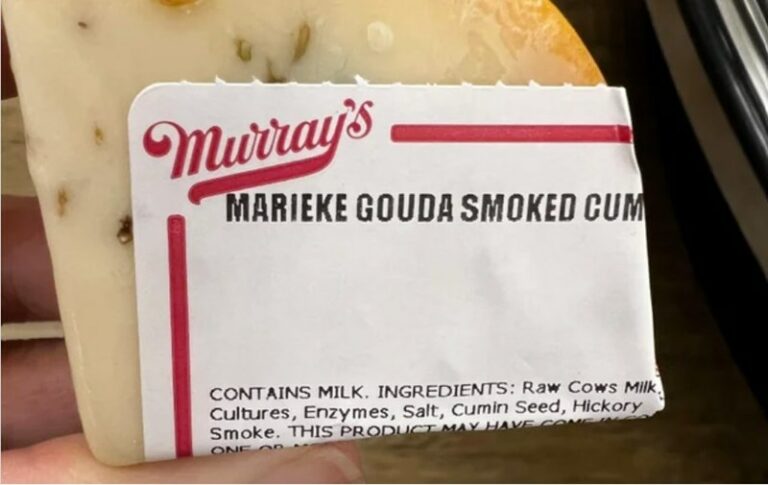 45 Hilariously Suggestive Pictures People Definitely Did On Purpose