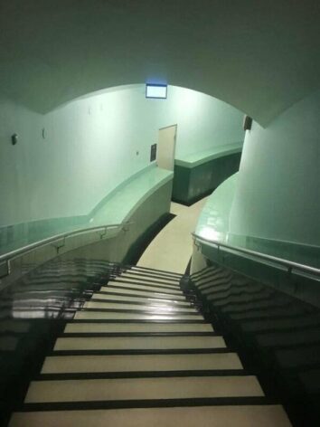 40 Creepy 'Liminal Spaces' That'll Give You Anxiety Just Looking At Them