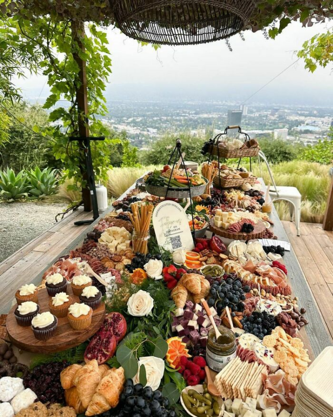 Woman Tries To Justify Charging $7000 For Her Cheese Board After People ...