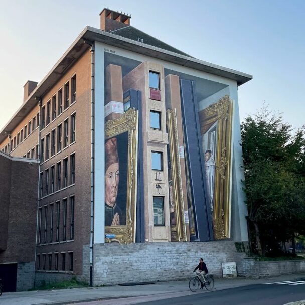 35 Mystifying 3D Murals With Hidden Messages From Artist Leon Keer