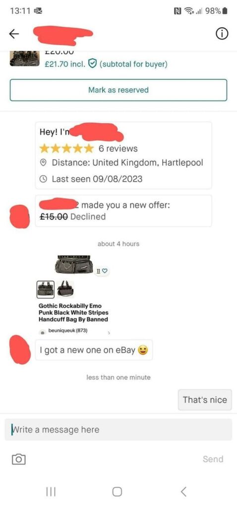 40 Hilarious Finds On Vinted That Were So Absurd, They Had To Be Shared