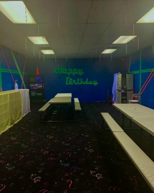 40 Unsettling "Liminal Spaces" That'll Leave You With A Creepy Feeling