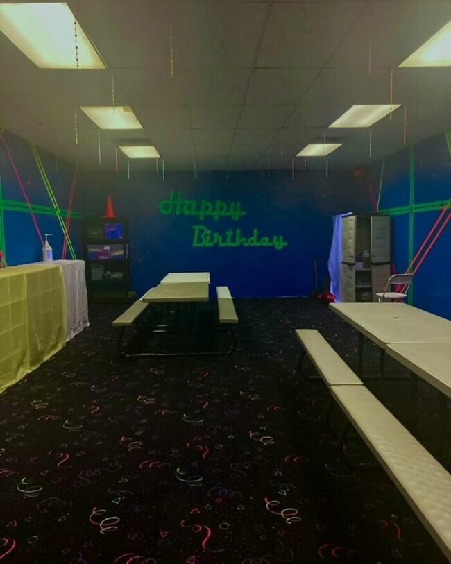 40 Unsettling "Liminal Spaces" That'll Leave You With A Creepy Feeling