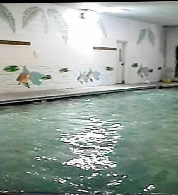 40 Unsettling "Liminal Spaces" That'll Leave You With A Creepy Feeling